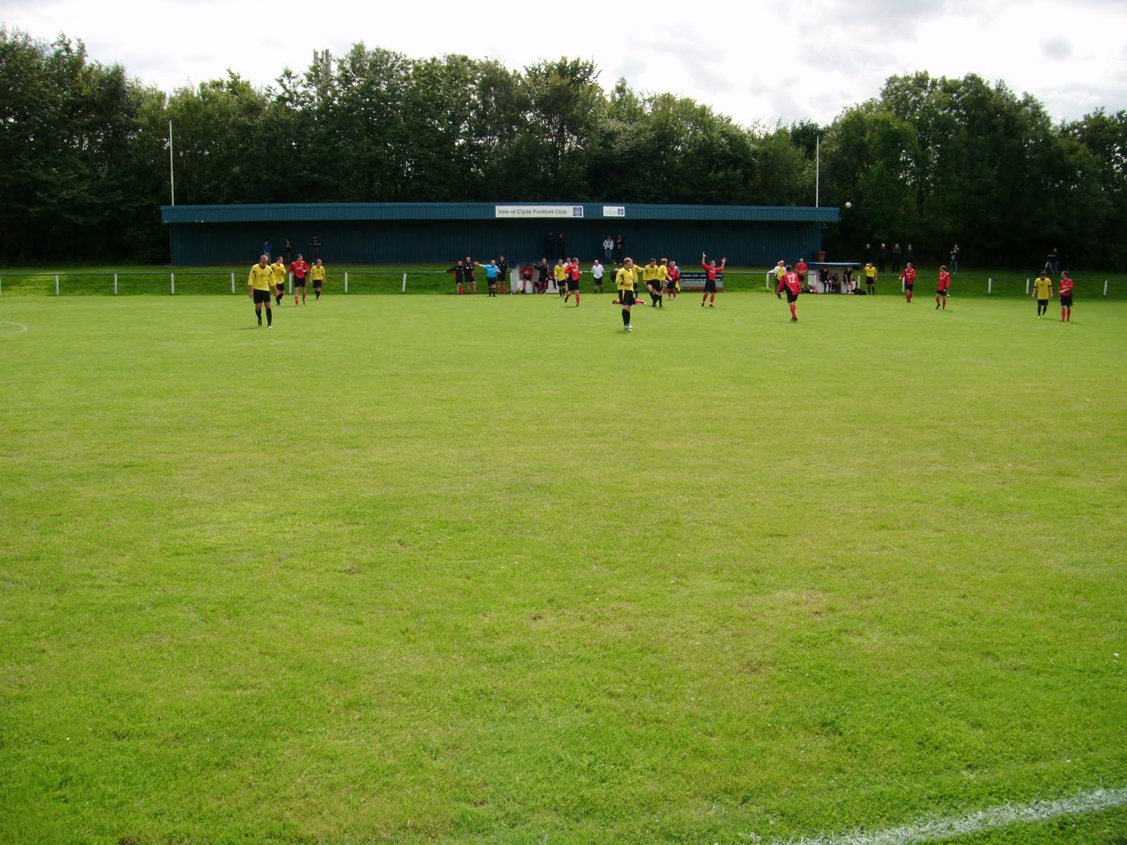 My Football Travels: Fullarton Park (Bellshill Athletic v Greenock Juniors)