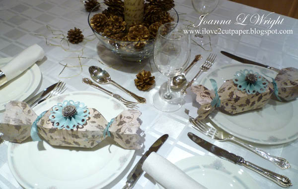 i love 2 cut paper: Cracker Favor Boxes - table laid!