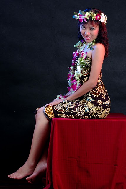 Photo Model: Myanmar Model and Actress, Ei Phyo Cherry's Beach Fashion