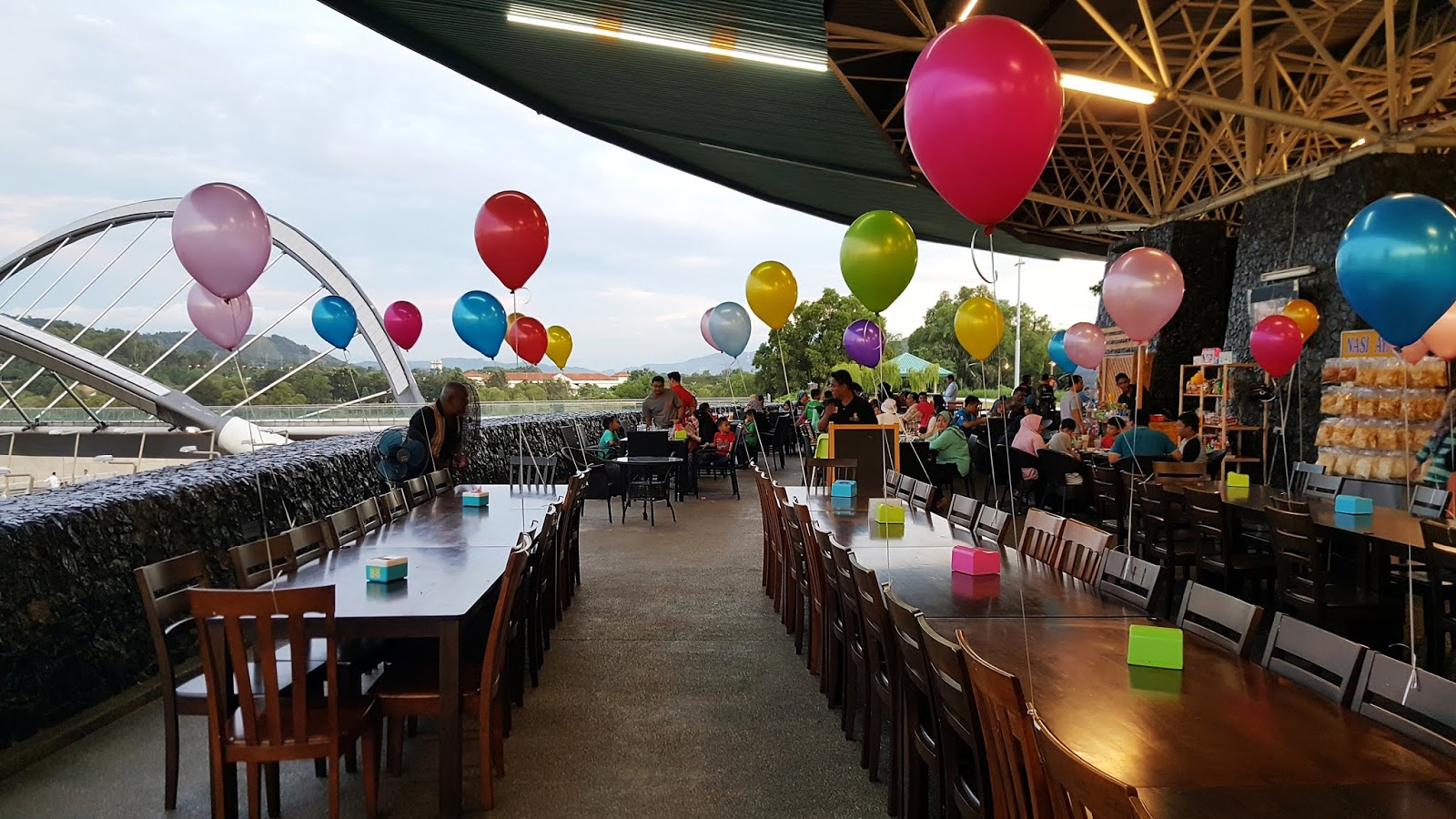 azmi belon : PRIVATE PARTY DECO (KL) 00518