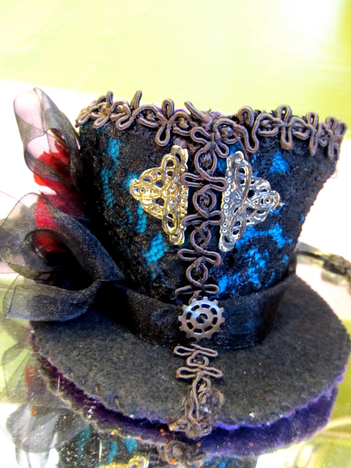 Enchanted Revolution: DYI Mini Top Hat