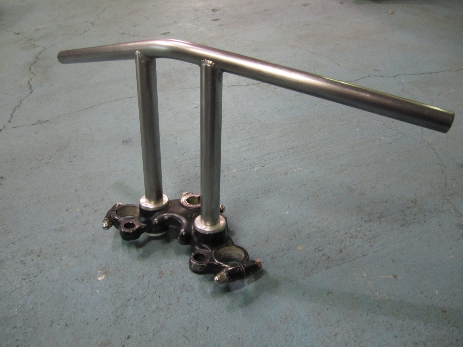 FRONT ST CYCLE: XS deluxe t-bars w straight risers