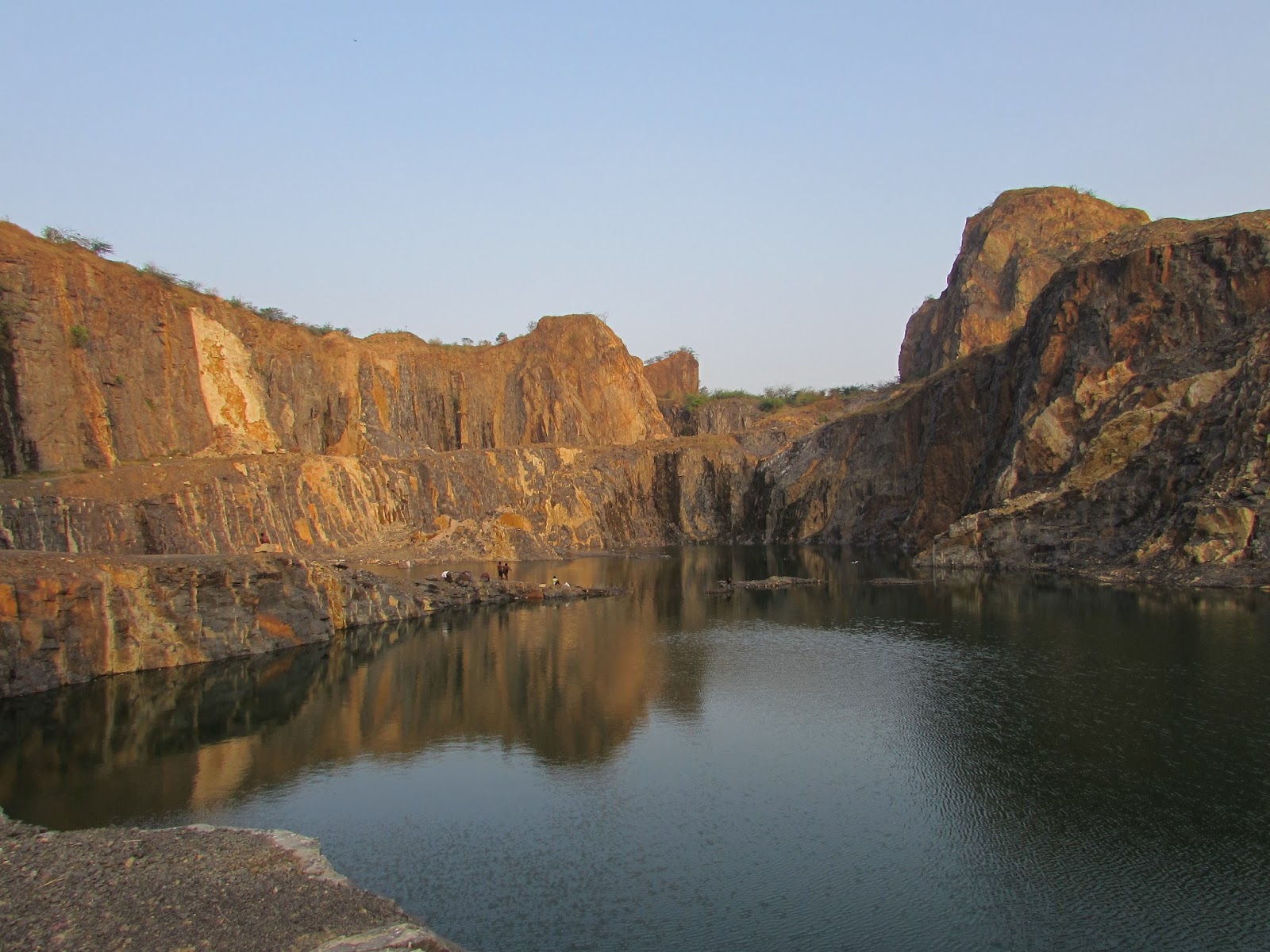 வழிப்போக்கன்!: கல்குவாரி திரிசூலம் - Gravel Quarry Tirusulam
