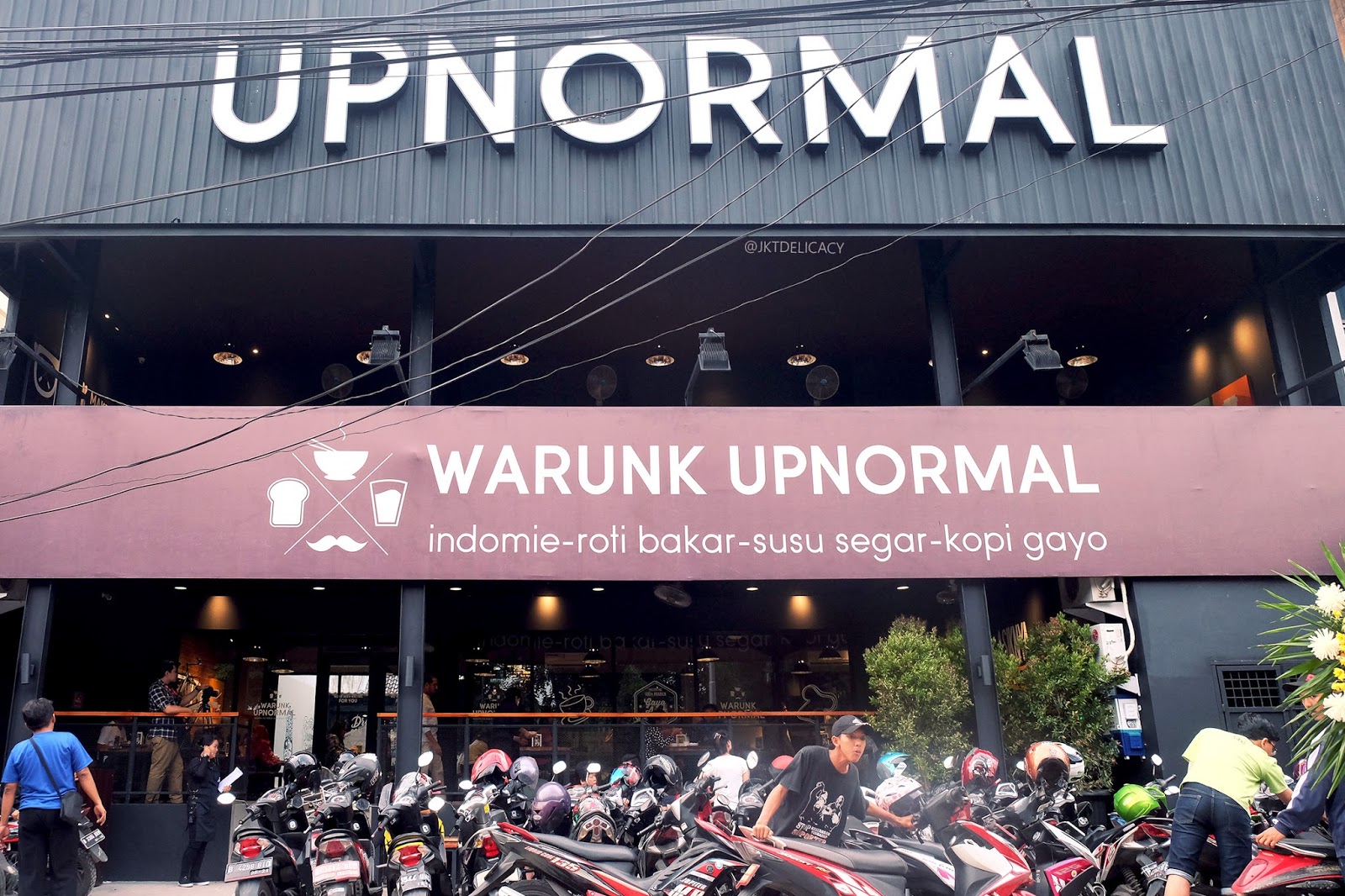 Lowongan Kerja Warunk Upnormal Terbaru