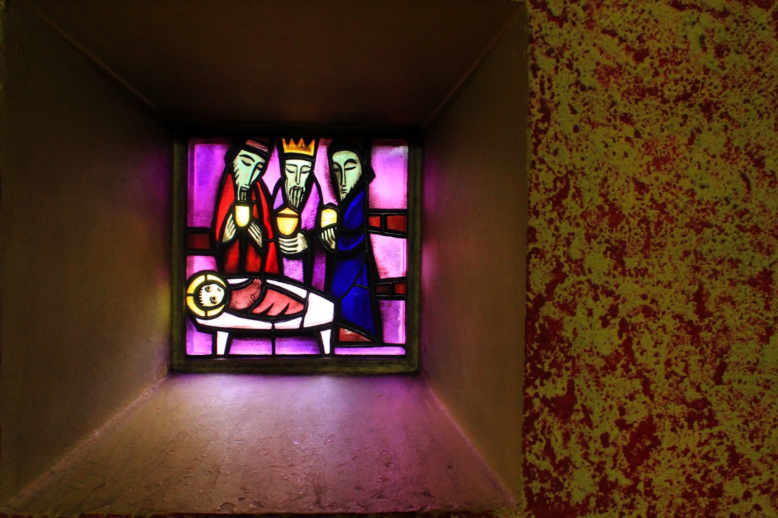 Peachy Press: our trip to taizé, france.