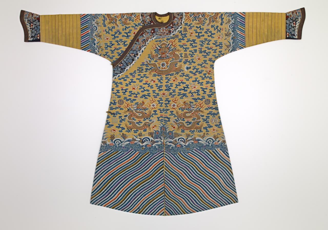 FolkCostume&Embroidery: Dragon Robes of the Qing Dynasty