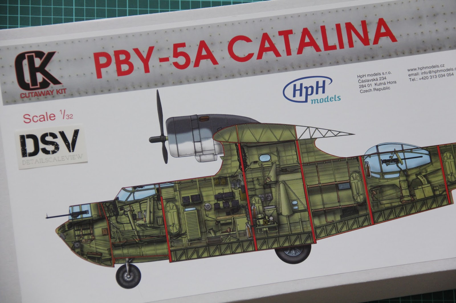 HPH Models 1/32 PBY-5a Catalina Cutaway (CUT3201L) - DetailScaleView