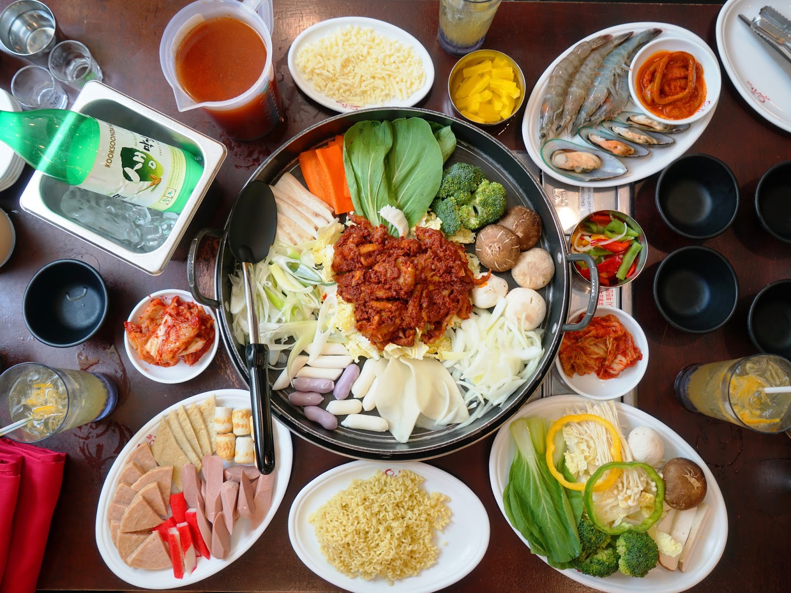 PinkyPiggu: Yoogane, The Korean Chicken Galbi Restaurant At Bugis ...