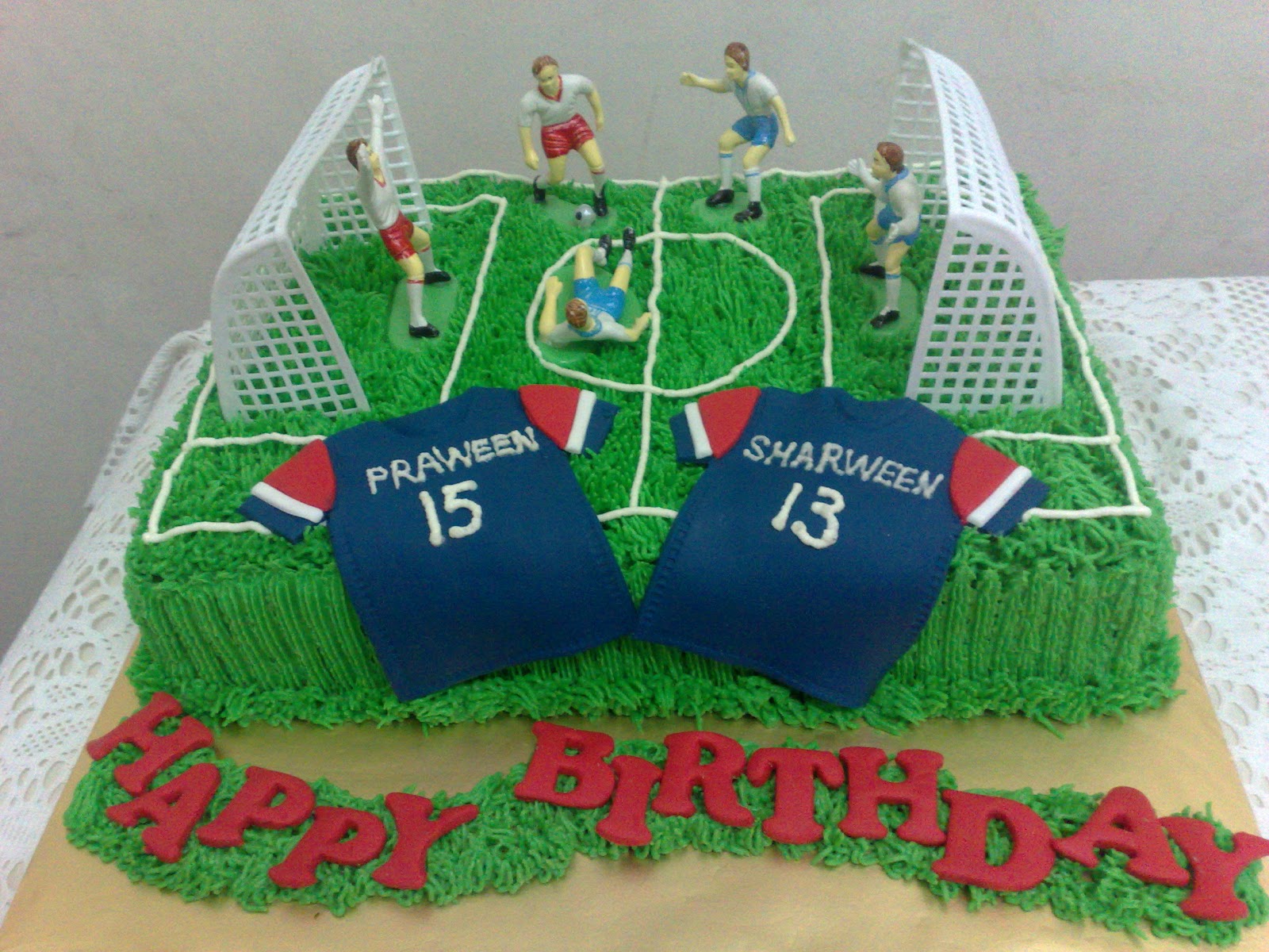 L mis Cakes Cupcakes Ipoh Contact 012 5991233 Soccer Field Cake l-mis-cakes-cupcakes-ipoh-contact-012-5991233-soccer-field-cake