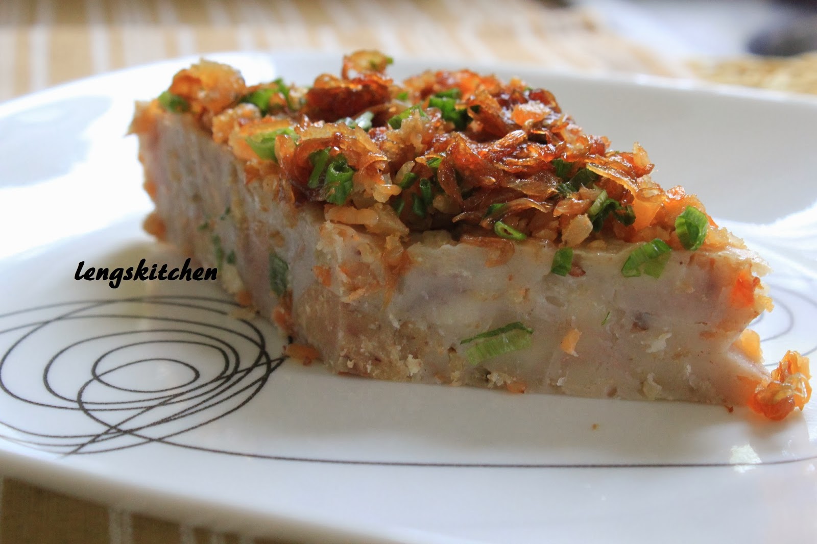 Kitchen Chaos: Steamed Yam Cake 芋头糕