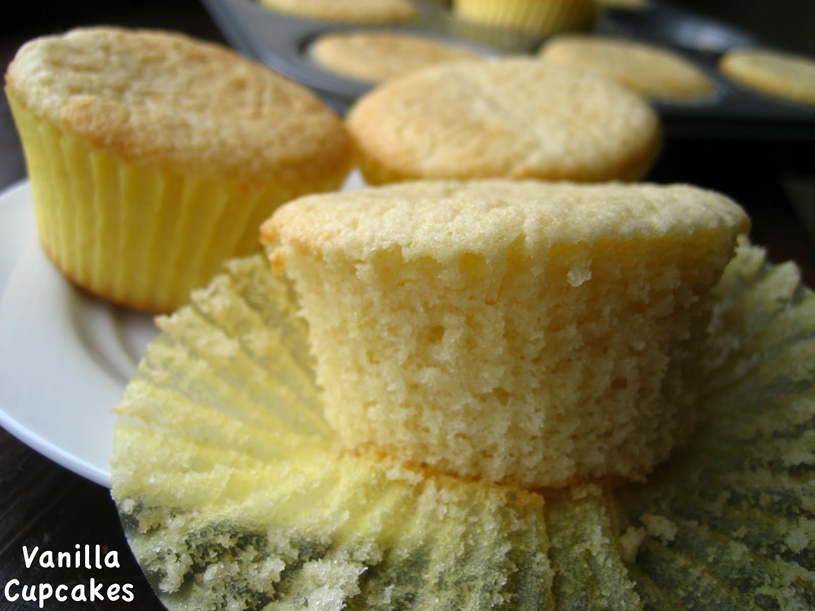Home Cooking In Montana: Vanilla, Vanilla Cupcakes... one bowl method.