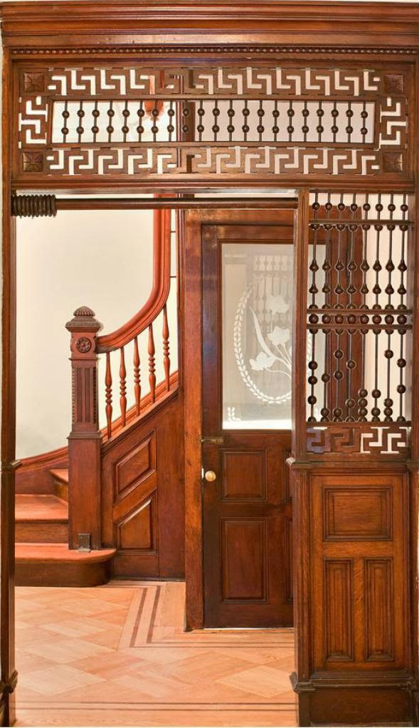 Victorian Gothic interior style