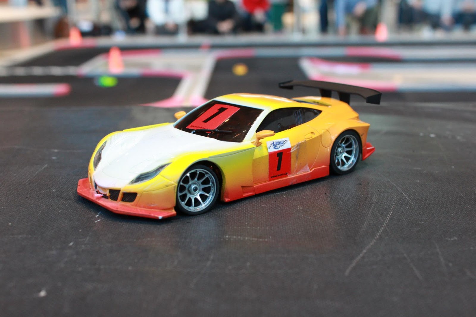 KYOSHOSAN: Mini-Z CUP Japan GT Class Pictures