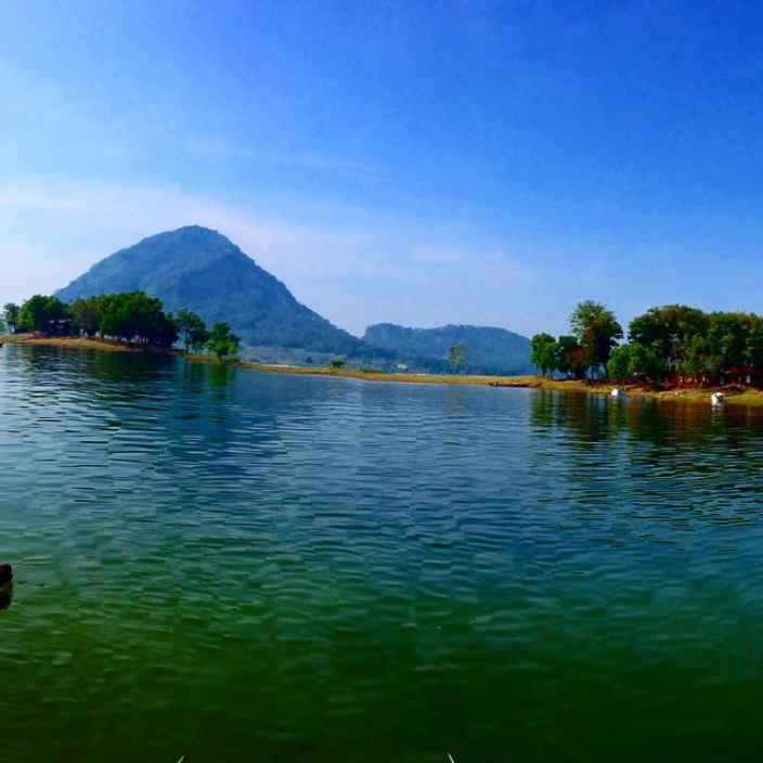 Bendungan Waduk Jatiluhur, Purwakarta, Jawa Barat. | Bendungan Waduk di ...