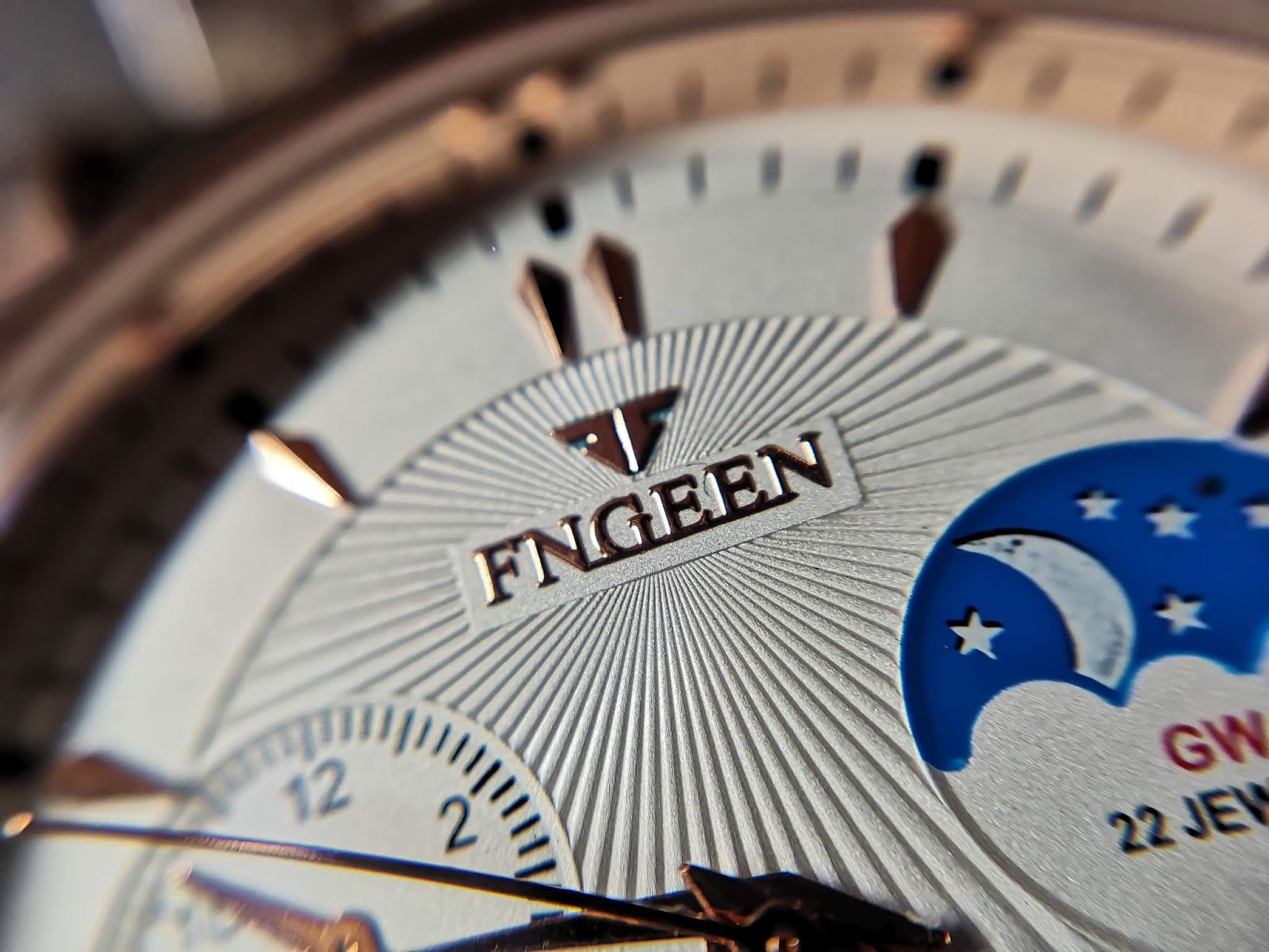 怪しい時計、買ってみた。その一「FNGEEN」1000円で複雑機構満載のアナログ腕時計が手に入るはずが･･･無い！