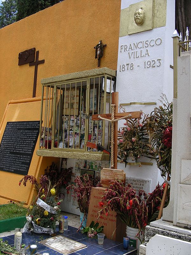 Paranormal: San Pancho Villa, protector de zapatistas