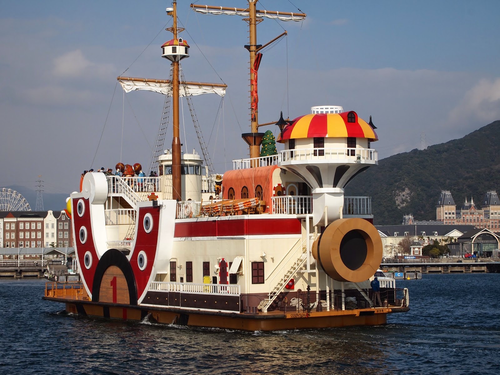 Dream Tours Japan: One Piece Cruise: Huis Ten Bosch, Nagasaki Prefecture