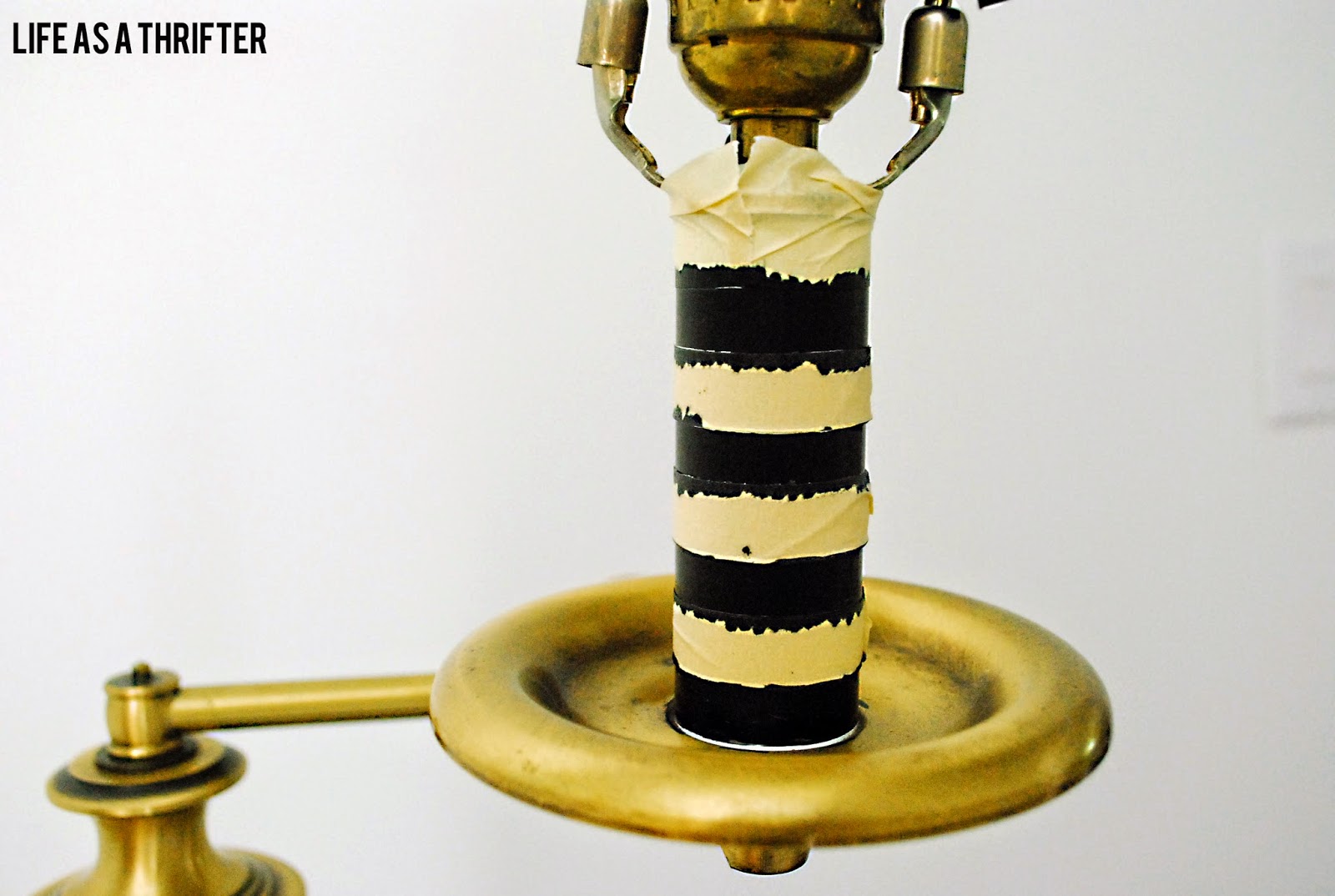 Life as a Thrifter: SUPER Easy Lamp Redo