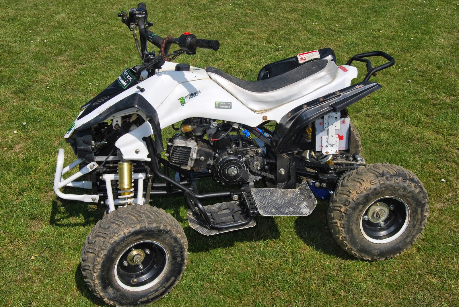 quad 110 chinois: quad 110 speedbird blan et noir quad 110 chinois: quad 110 speedbird blan et noir