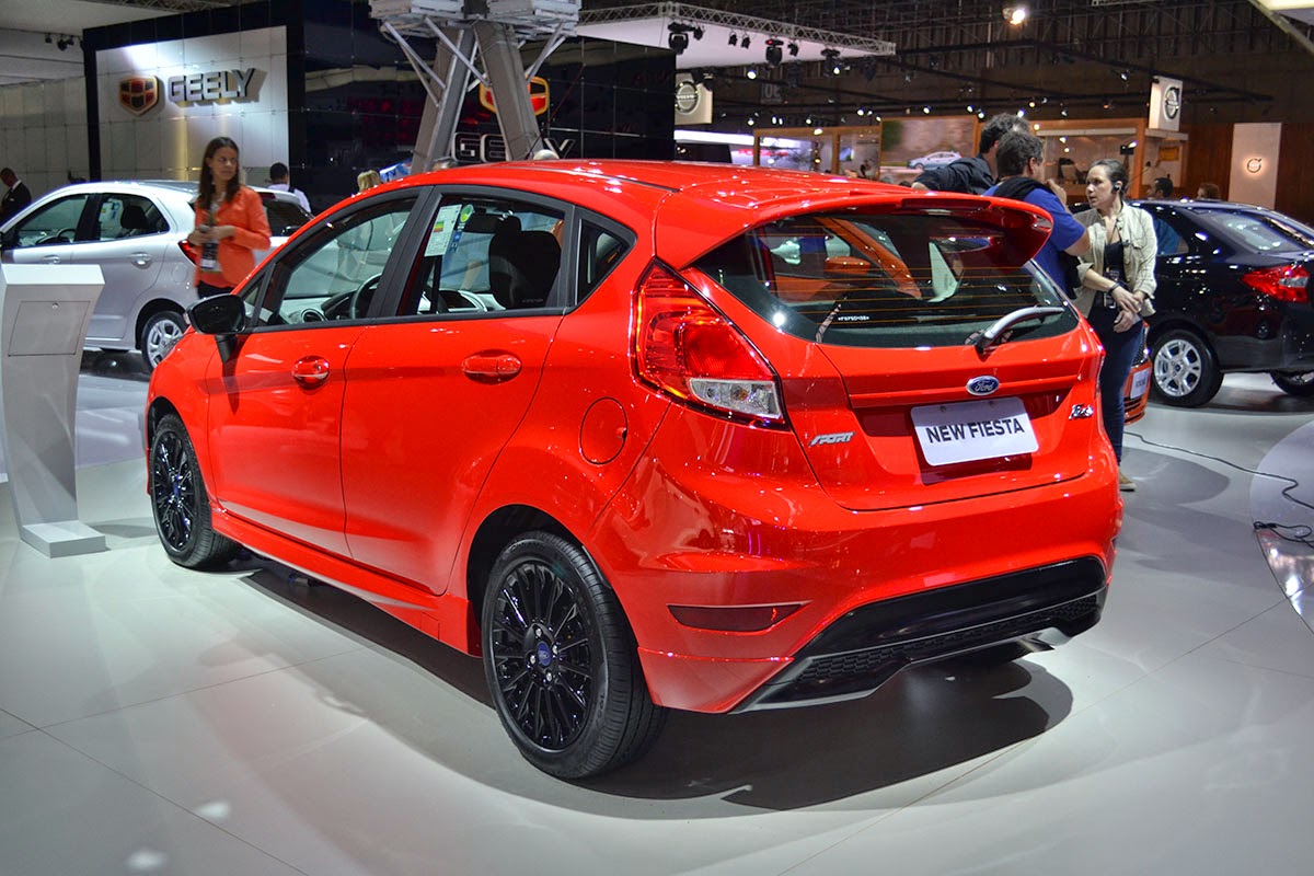 Ford realiza pré-estreia do Fiesta Sport
