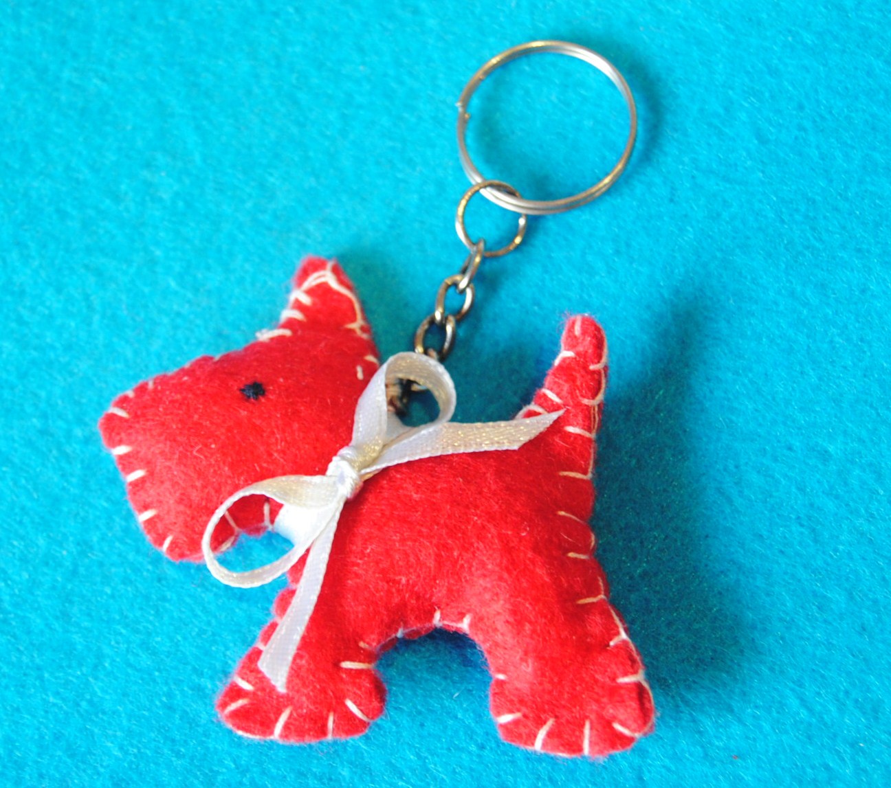 Moda Leyma: Llavero perrito de fieltro