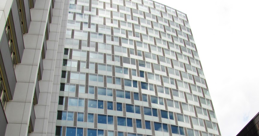 Daily Photo Stream: GSW Headquarters