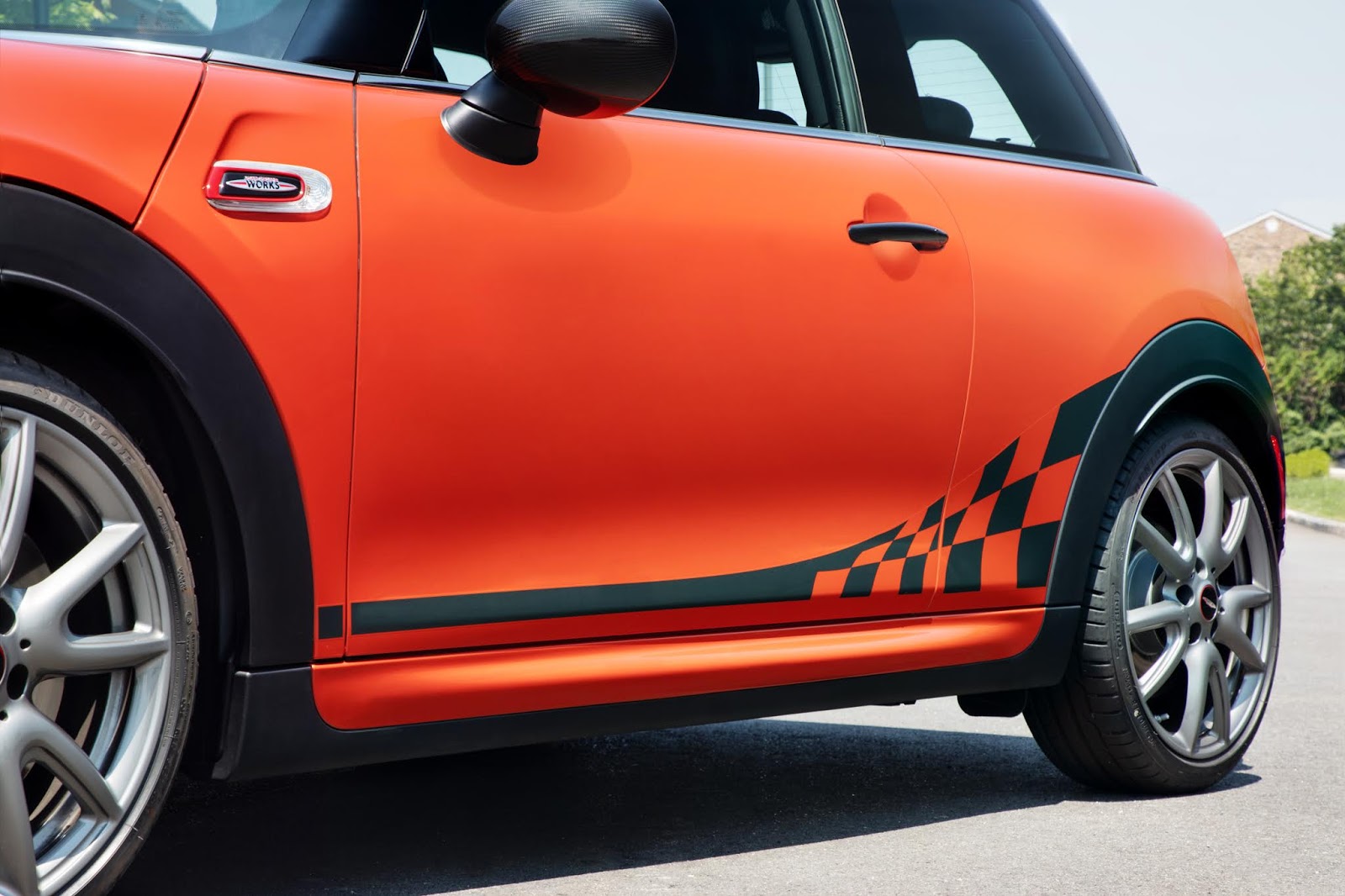 The Auto Advisor Group: MINI COOPER INTERNATIONAL ORANGE DEBUTS