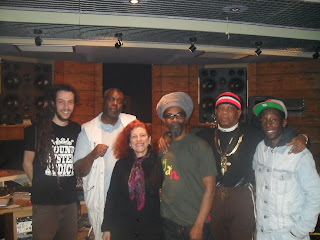 Online Mag for fab & Beautiful People: Various Artists