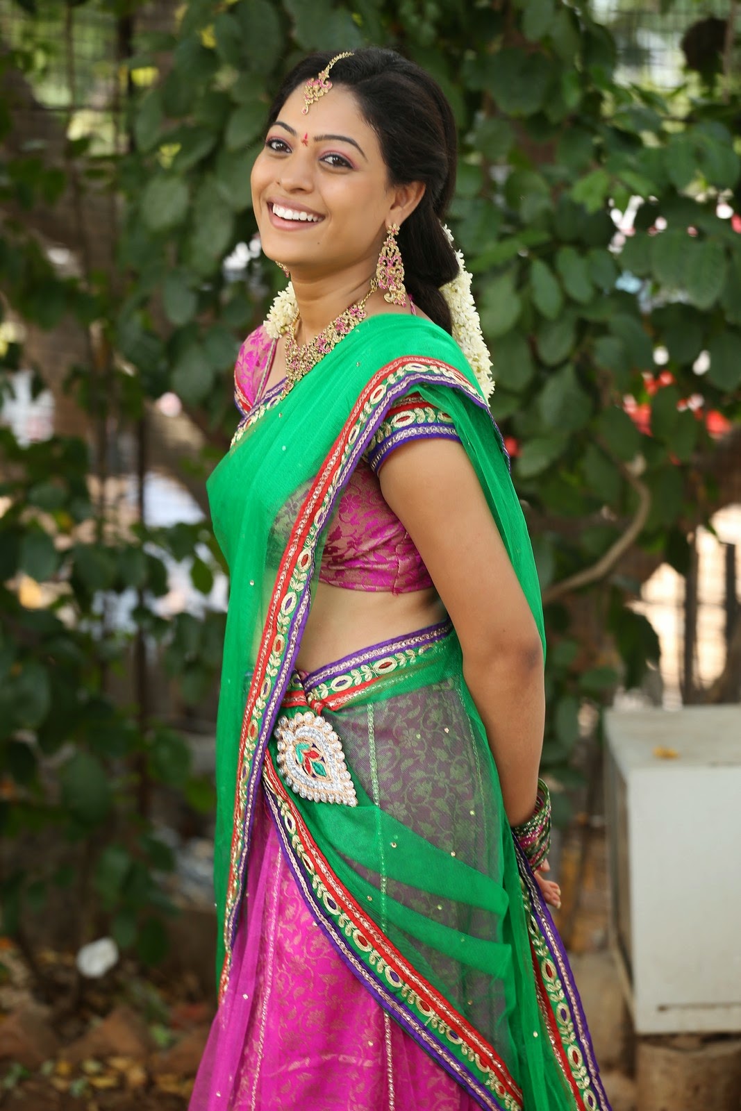 Actress Anjali Rao in half Saree at Alochinchandi Movie Opening ...