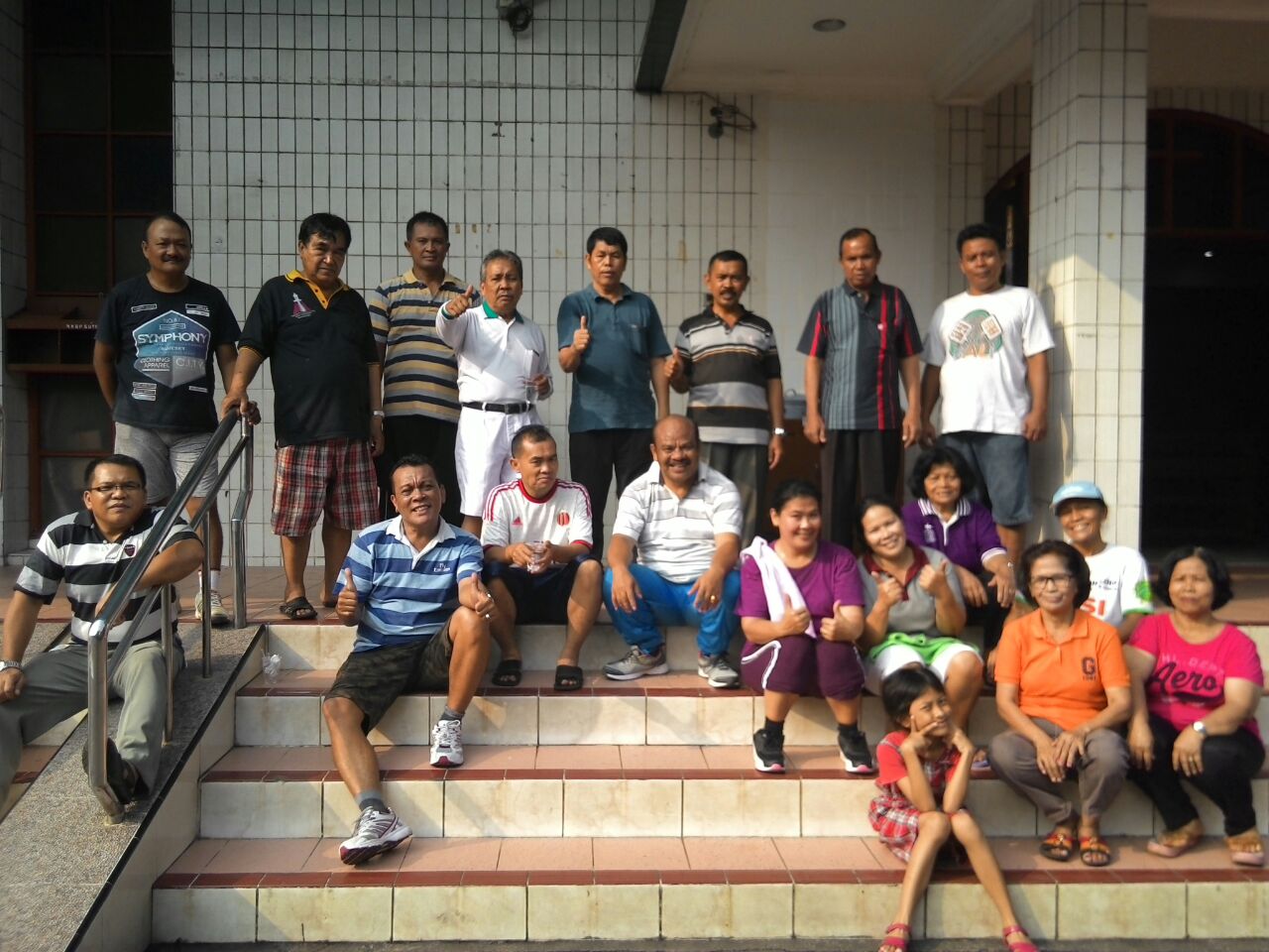 HKBP Sutoyo: Pendidikan dan Pemberdayaan: Olah Raga Bersama dan Bersih ...