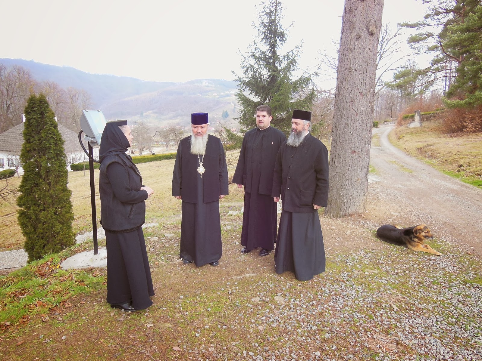 Dar!: Manastirea Ciucea, jud. Cluj