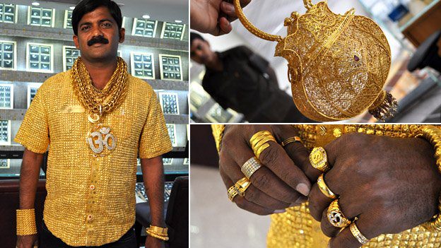 Smart Life World: Gold man who wears everthing gold