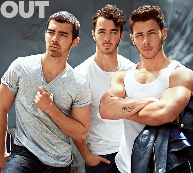 DIA DIA CON LOS JONAS: FOTOS: Jonas Brothers Photoshoot OUT Magazine