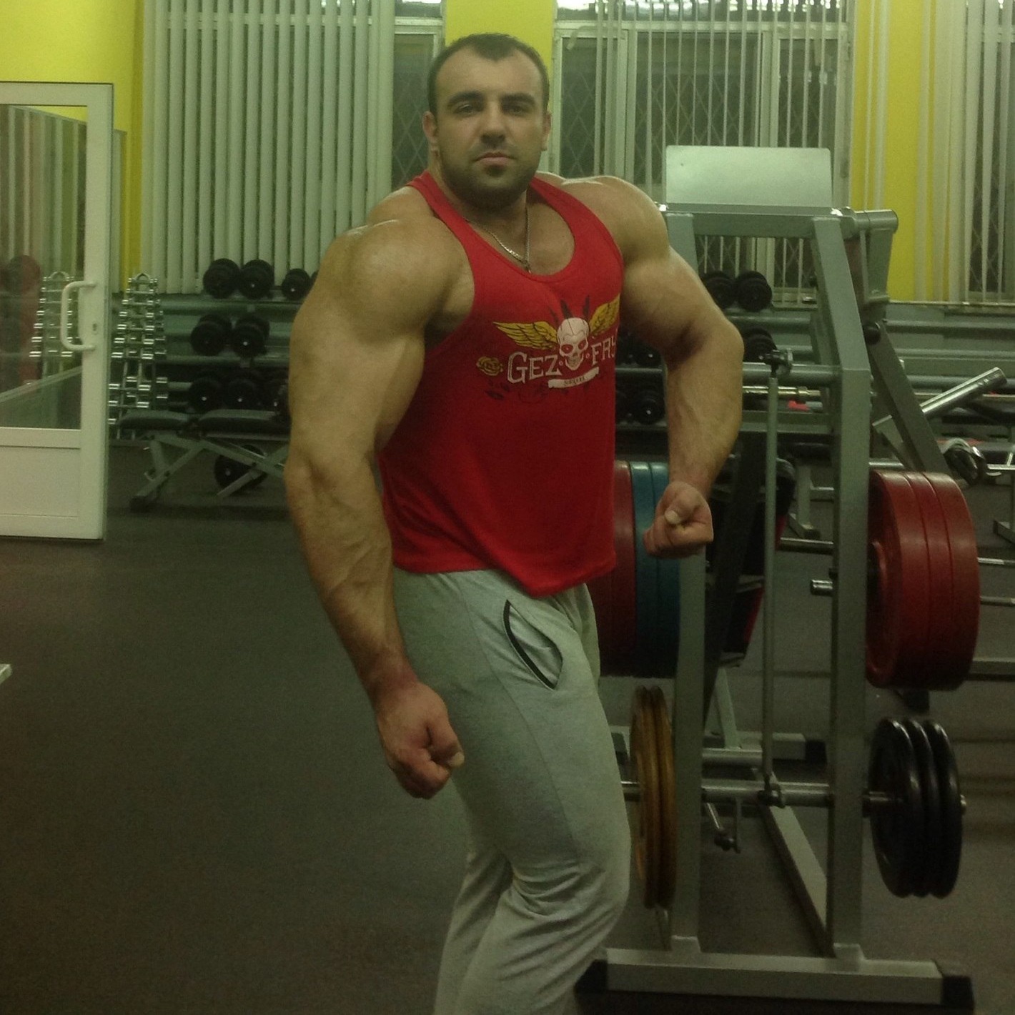 Muscle Lover: Andrey Shmigirilov