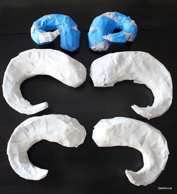 Chez Lannis: Horns Tutorial