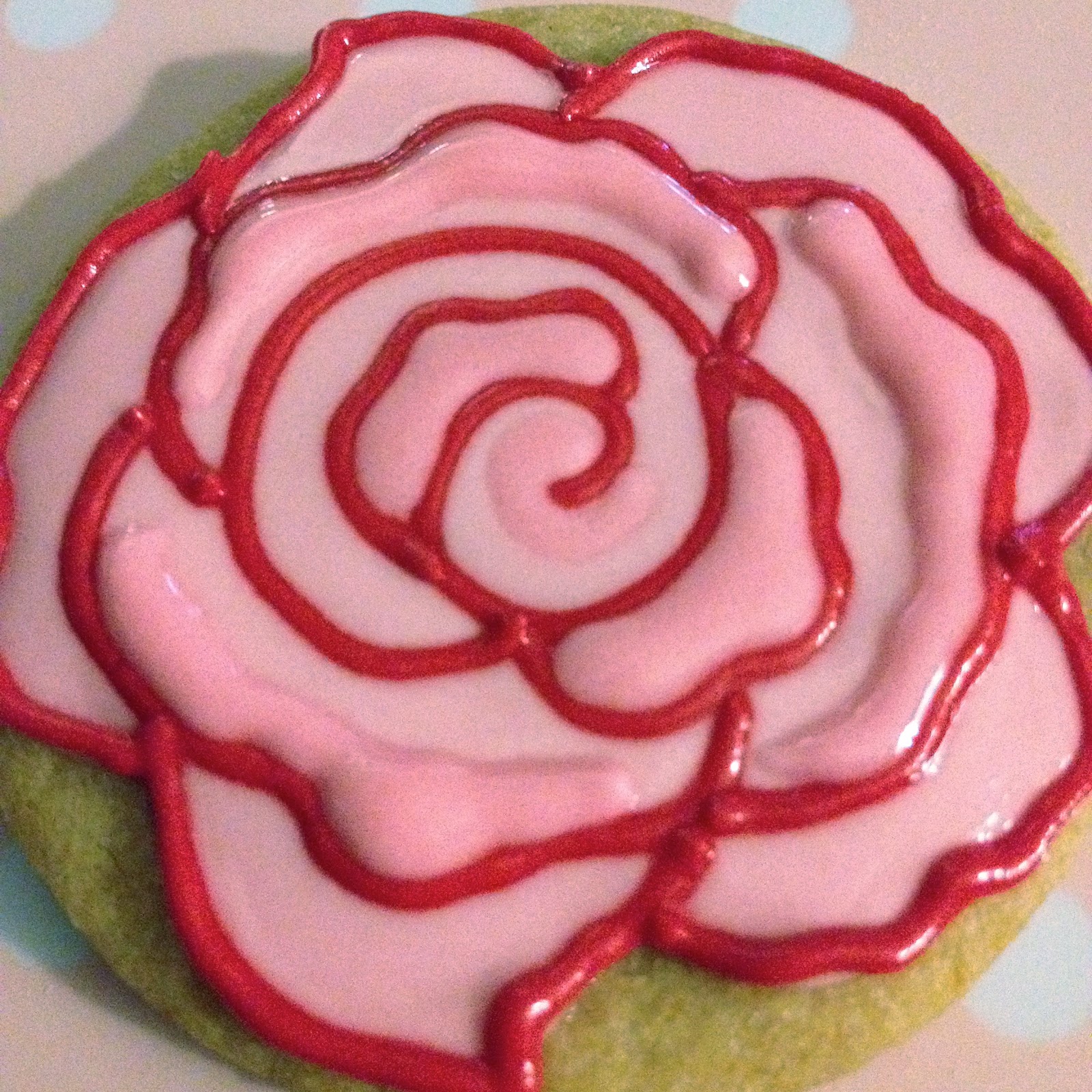 Elaine's Sweet Life: Iced Rose Cookies {Tutorial}