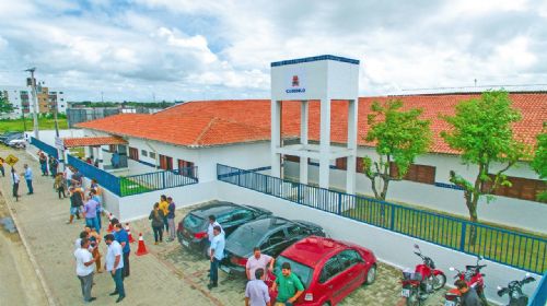 Prefeito entrega reforma e ampliação de escola que vai beneficiar até ...