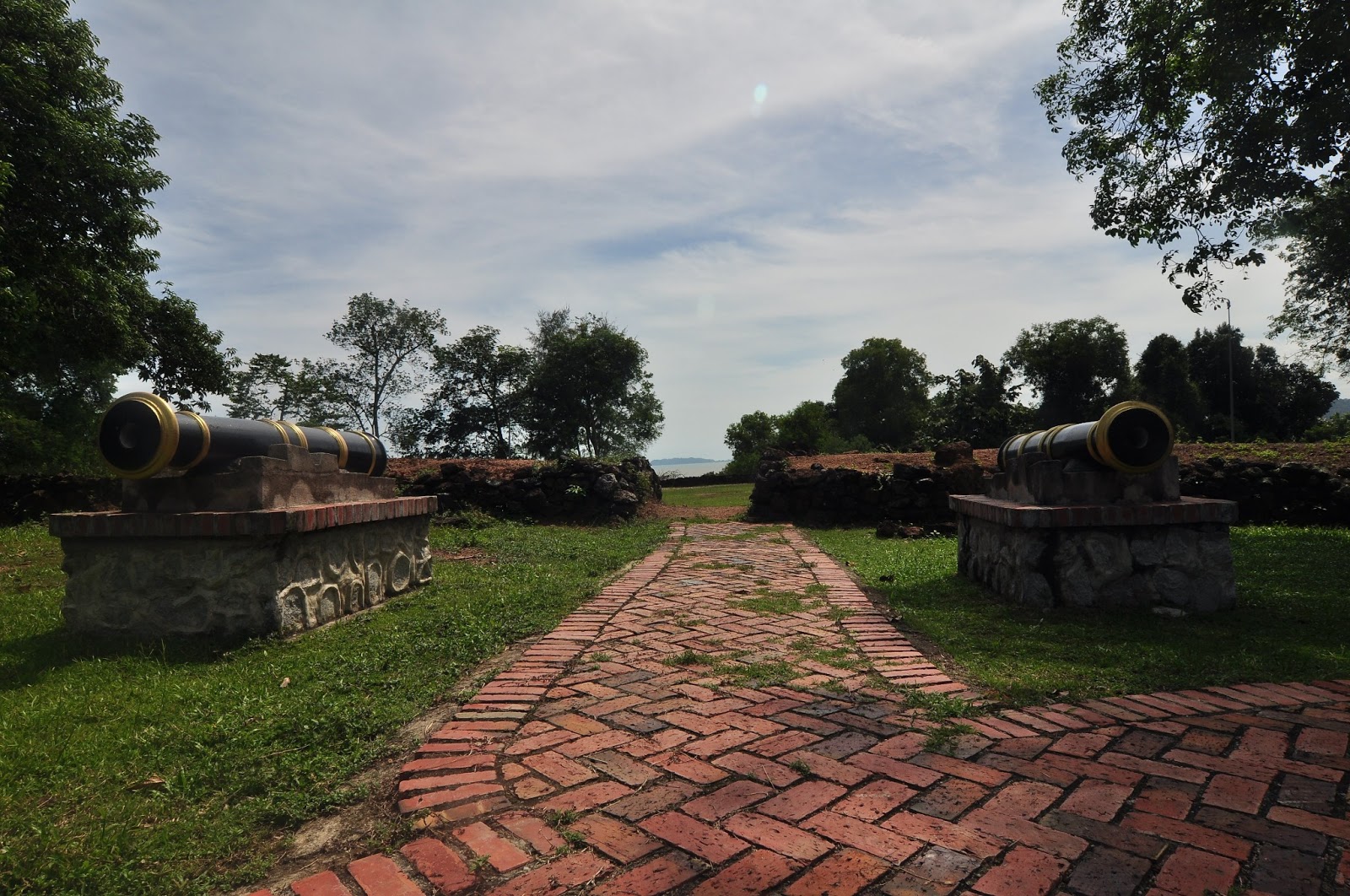 SeNanti@SeriMenanti: Kota Kuala Linggi atau Fort Supai