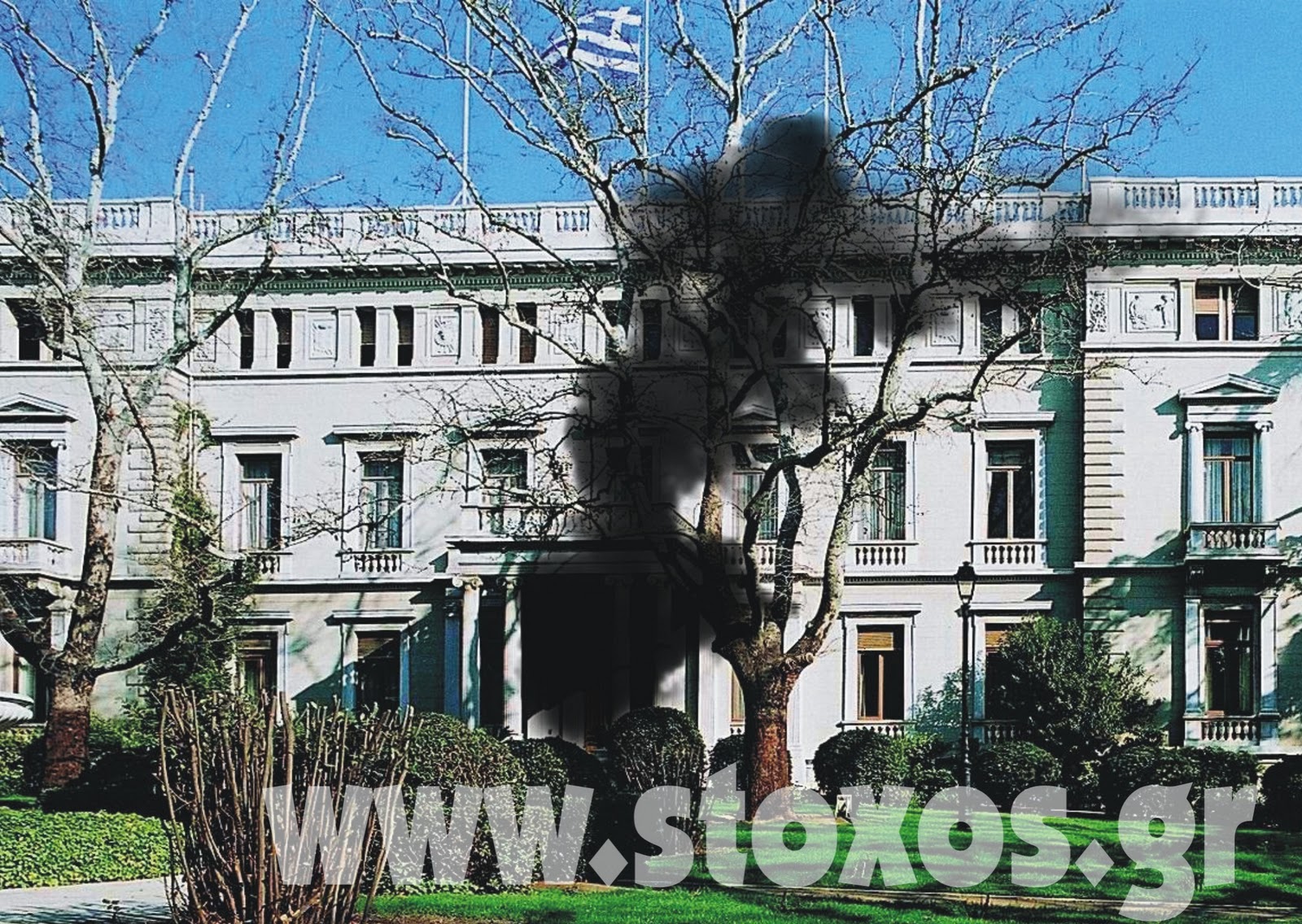 Ο ΚΑΠΝΟΣ ΠΟΥ ΒΓΗΚΕ ΑΠΟ ΤΟ ΠΡΟΕΔΡΙΚΟ ΜΕΓΑΡΟ... ΠΑΓΚΟΣΜΙΟ ΠΛΑΝΟ Ή ...