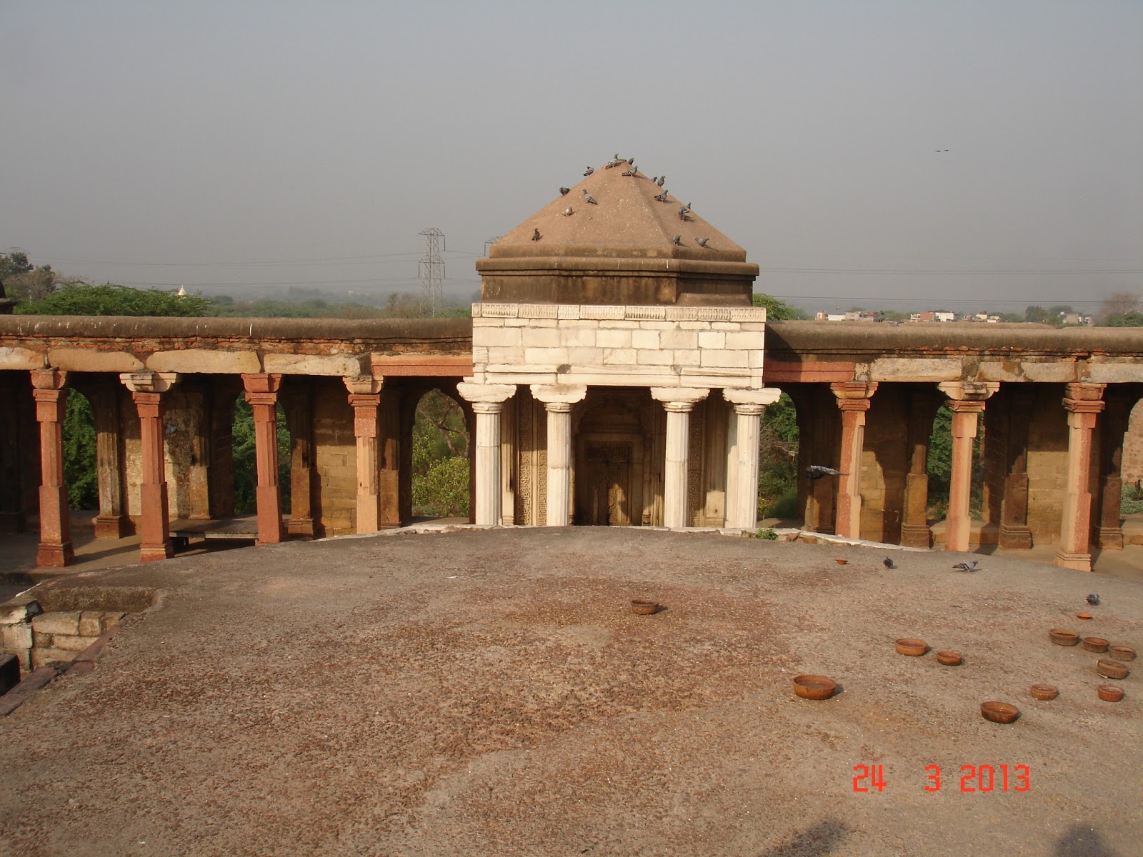 Swaroop's Travelogue: Sultan Garhi First Muslim Mausoleum