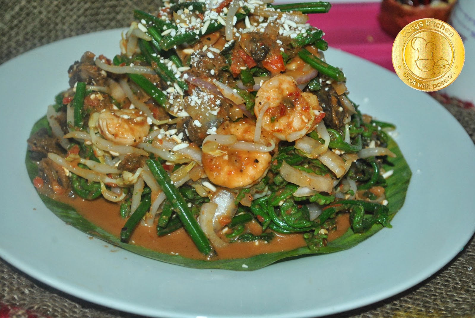 PATYSKITCHEN: KERABU PUCUK PAKU TAUGEH