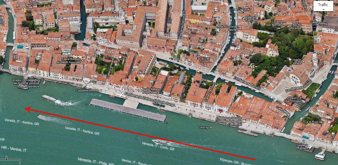 Ladee's Travels: Venice (Italy) - Dorsoduro - Wide walkways and Zippy Boats