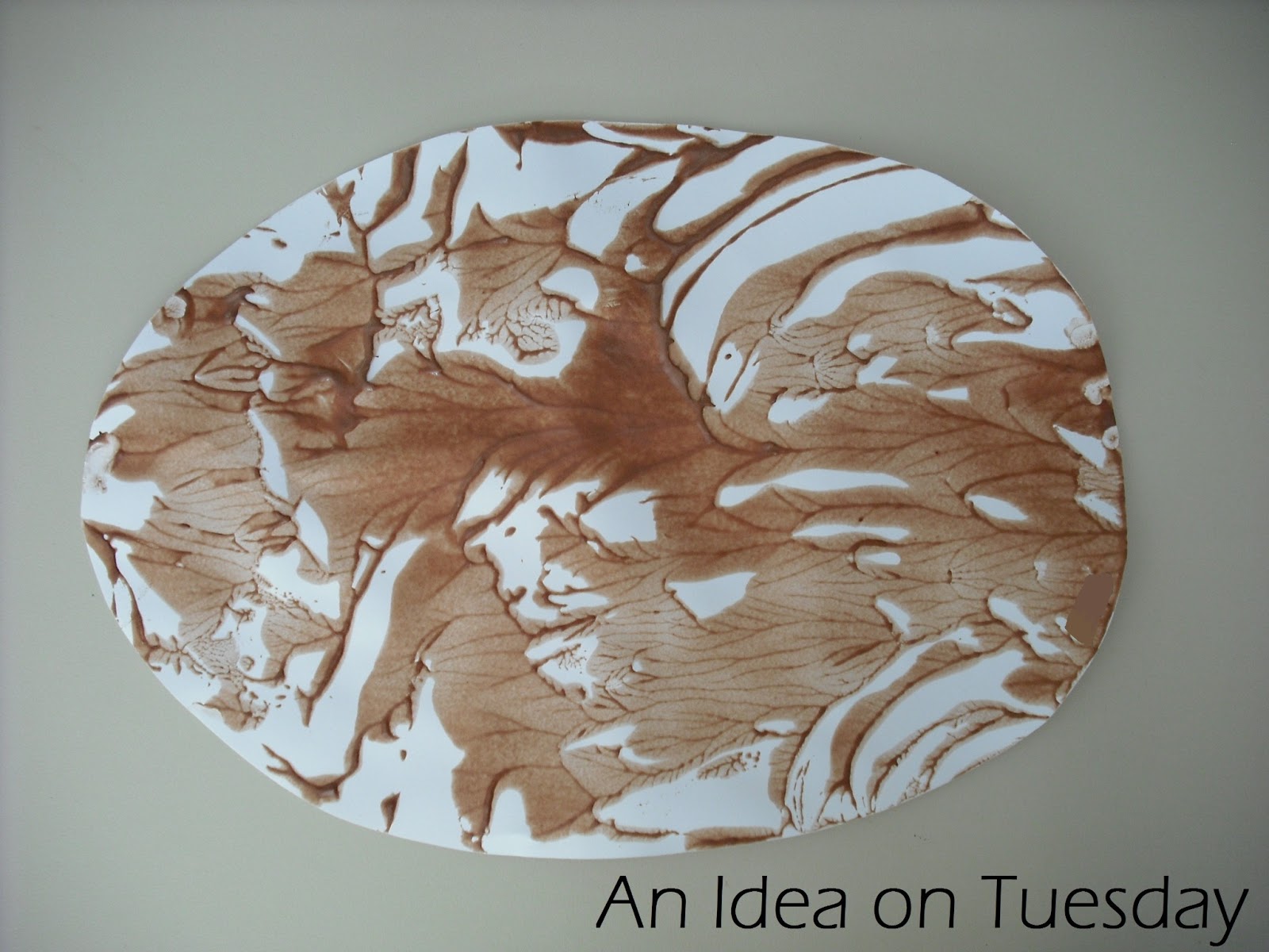 An idea on Tuesday: Chocolate Pudding Painting