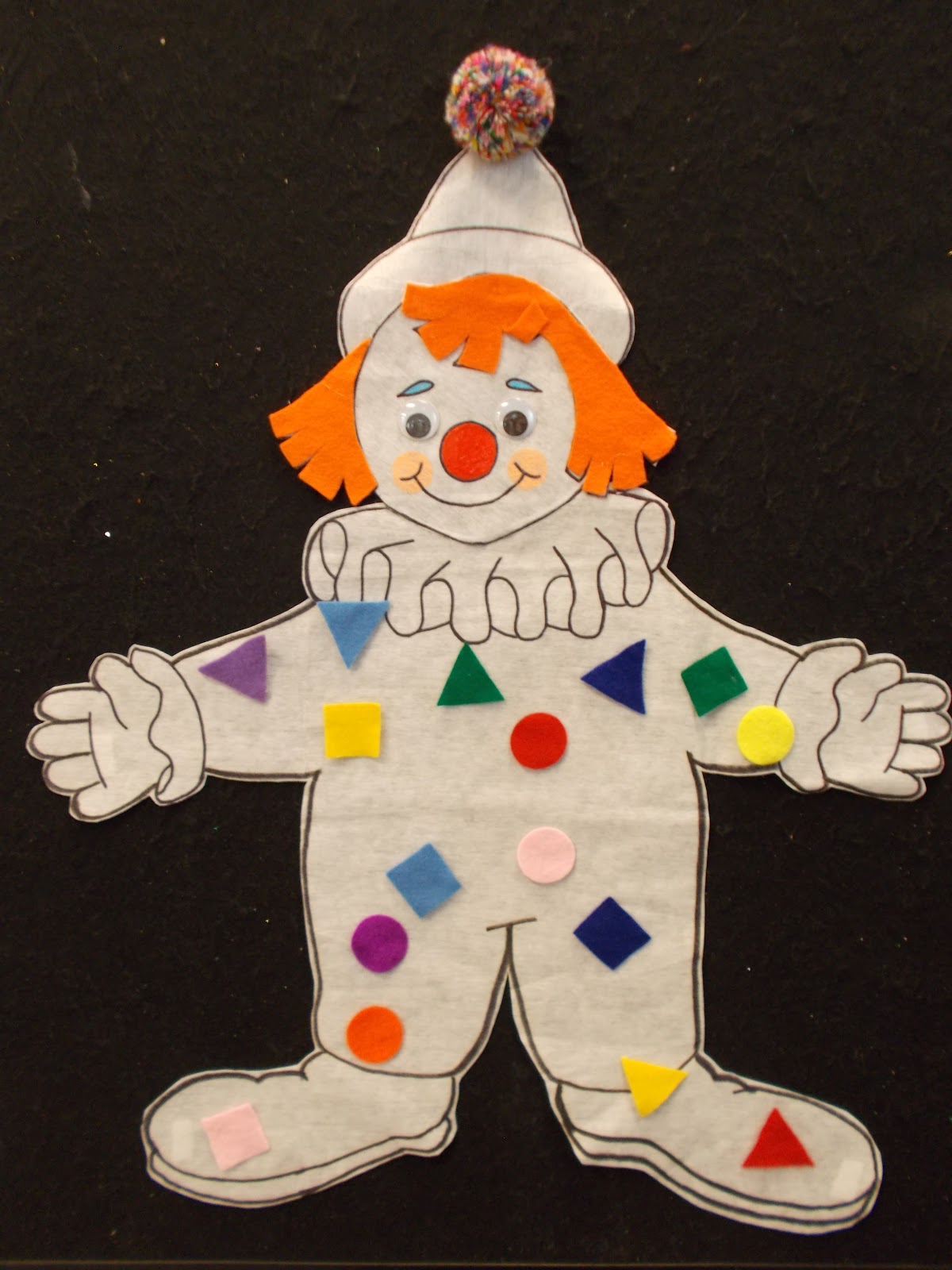 Fun with Friends at Storytime: Clowning Around