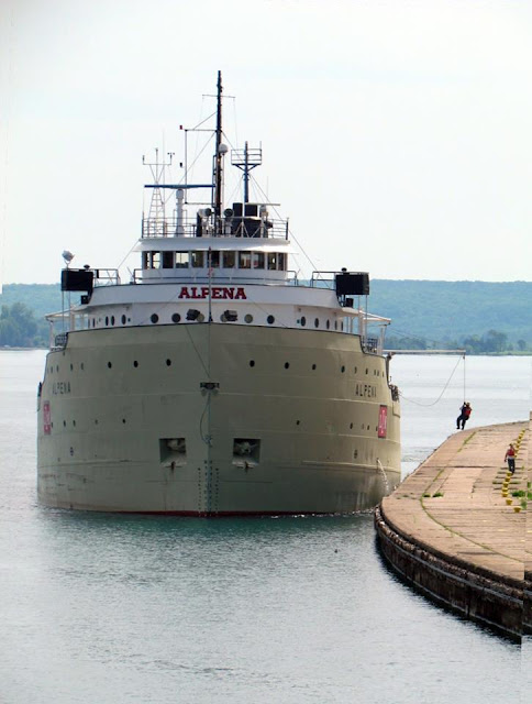 Industrial History: 1942 SS Alpena(3)/Leon Fraser Laker