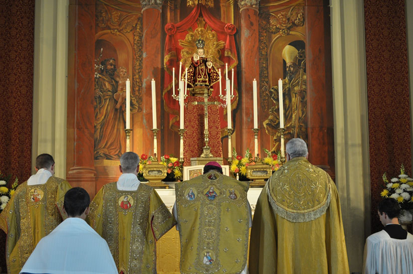 Pro Misa Tradicional en Ciudad Real: Solemnidad de Cristo Rey en Chicago