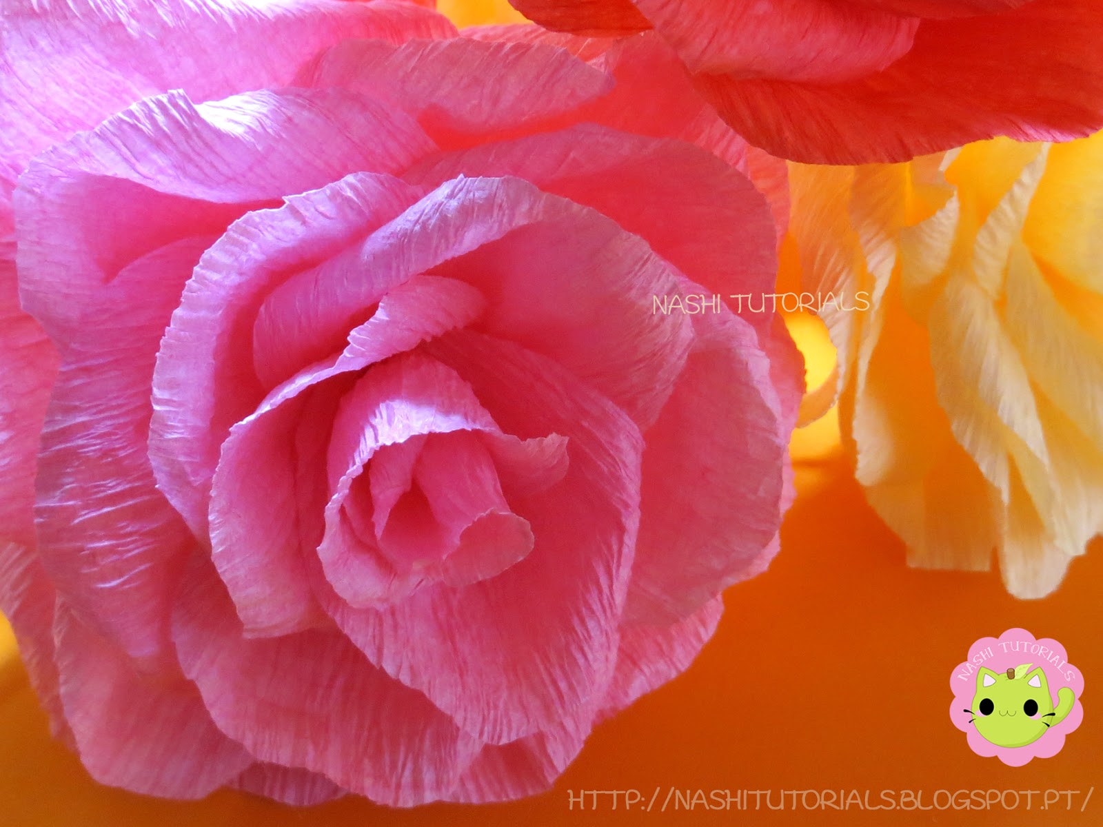 Nashi Tutorials: DIY: Crepe Paper Flowers - Roses