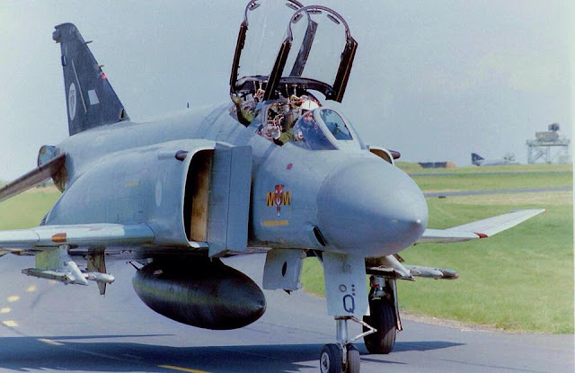 Jet & Prop by FalkeEins: British Phantoms - F-4 Phantom II in RAF & FAA ...