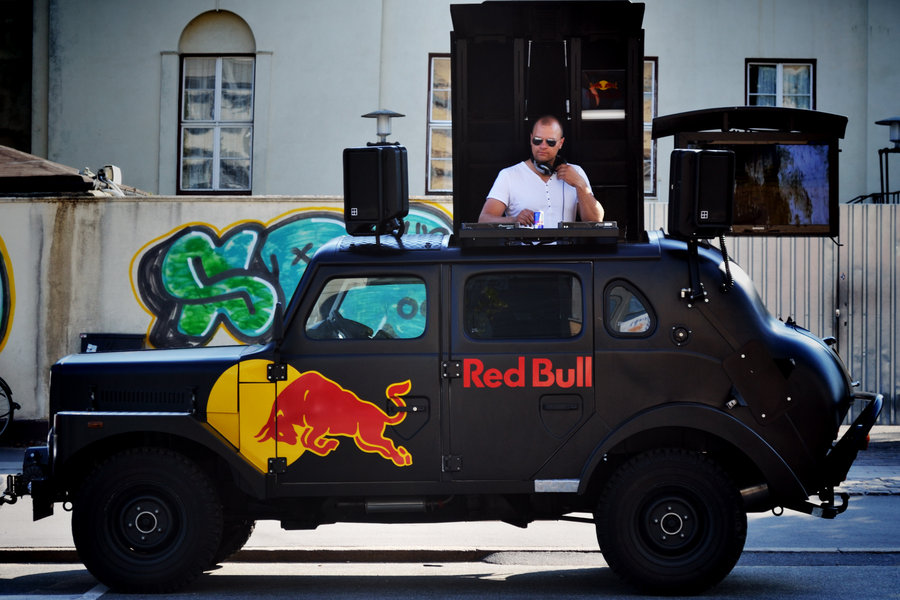 Look Magazine: ¿Qué es un DJ?