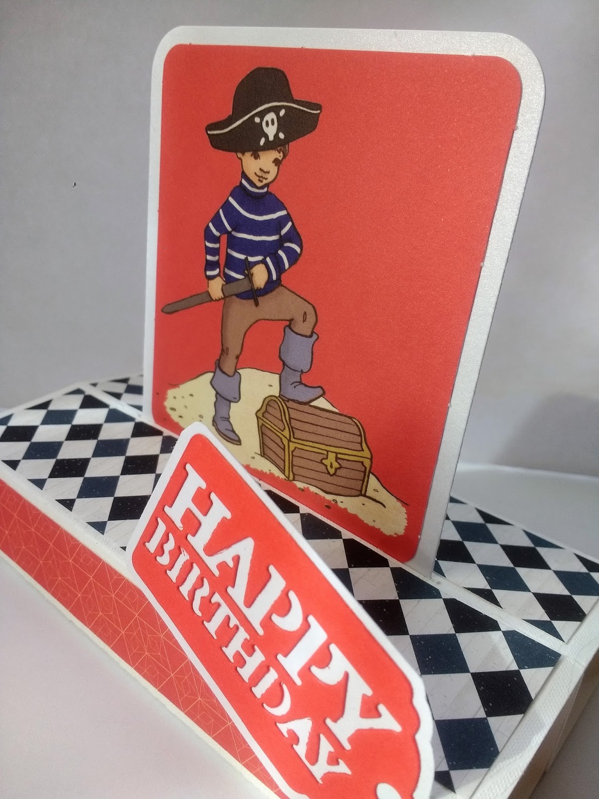 IcedImages: Freestanding Pop-Up Cards